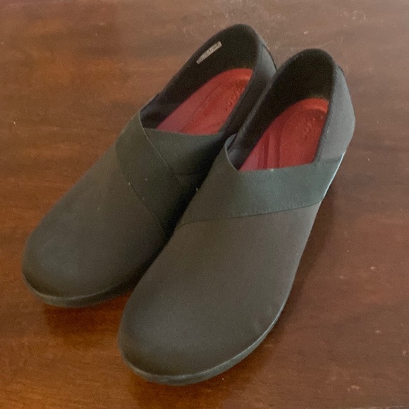 CROCS | Shoes | Crocs Dress Shoe Size 1 | Poshmark